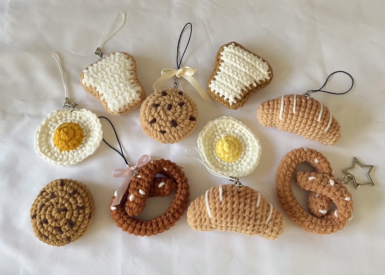 How to Crochet Breakfast Mini Keychains : Free Pattern - Chubbiesbyash