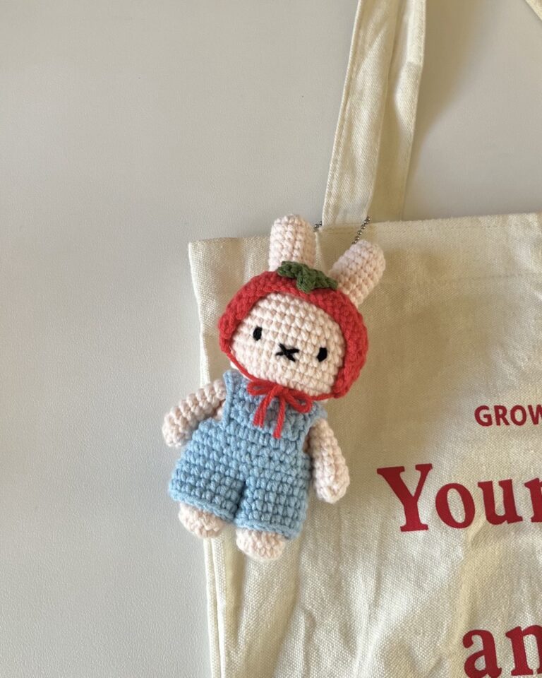 Crochet Miffy in Overalls: Free Amigurumi Pattern - Chubbiesbyash