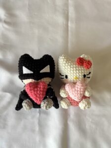 Hello Kitty & Batman: Unique Crochet Valentine's Keychain Free Pattern ...