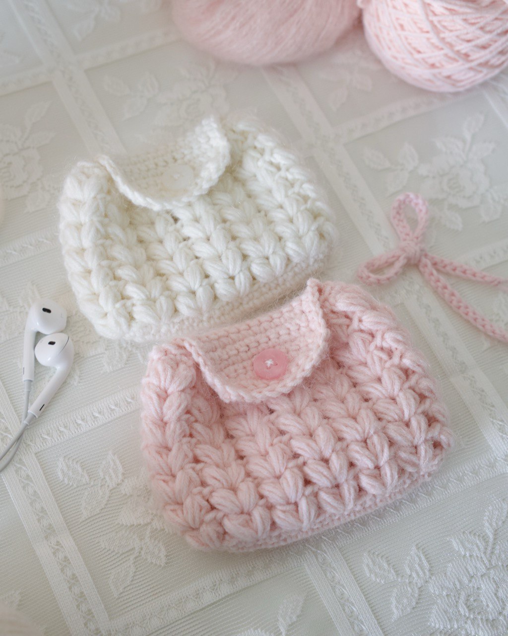 Beginner-friendly no-sew puffy heart pouches: FREE PATTERN - Chubbiesbyash